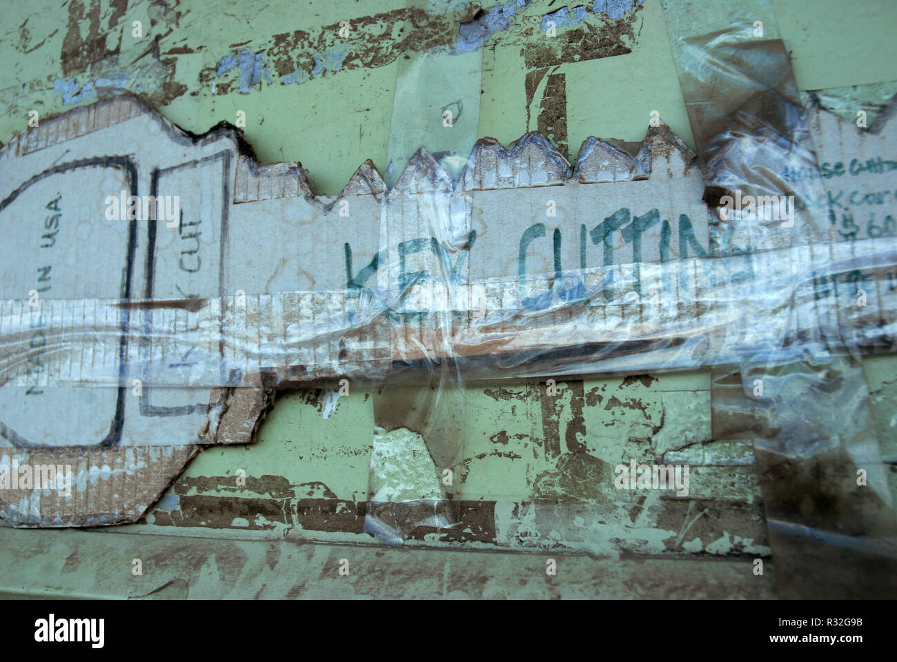 Key cutting sign, Honiara, Solomon Islands Stock Photo - Alamy