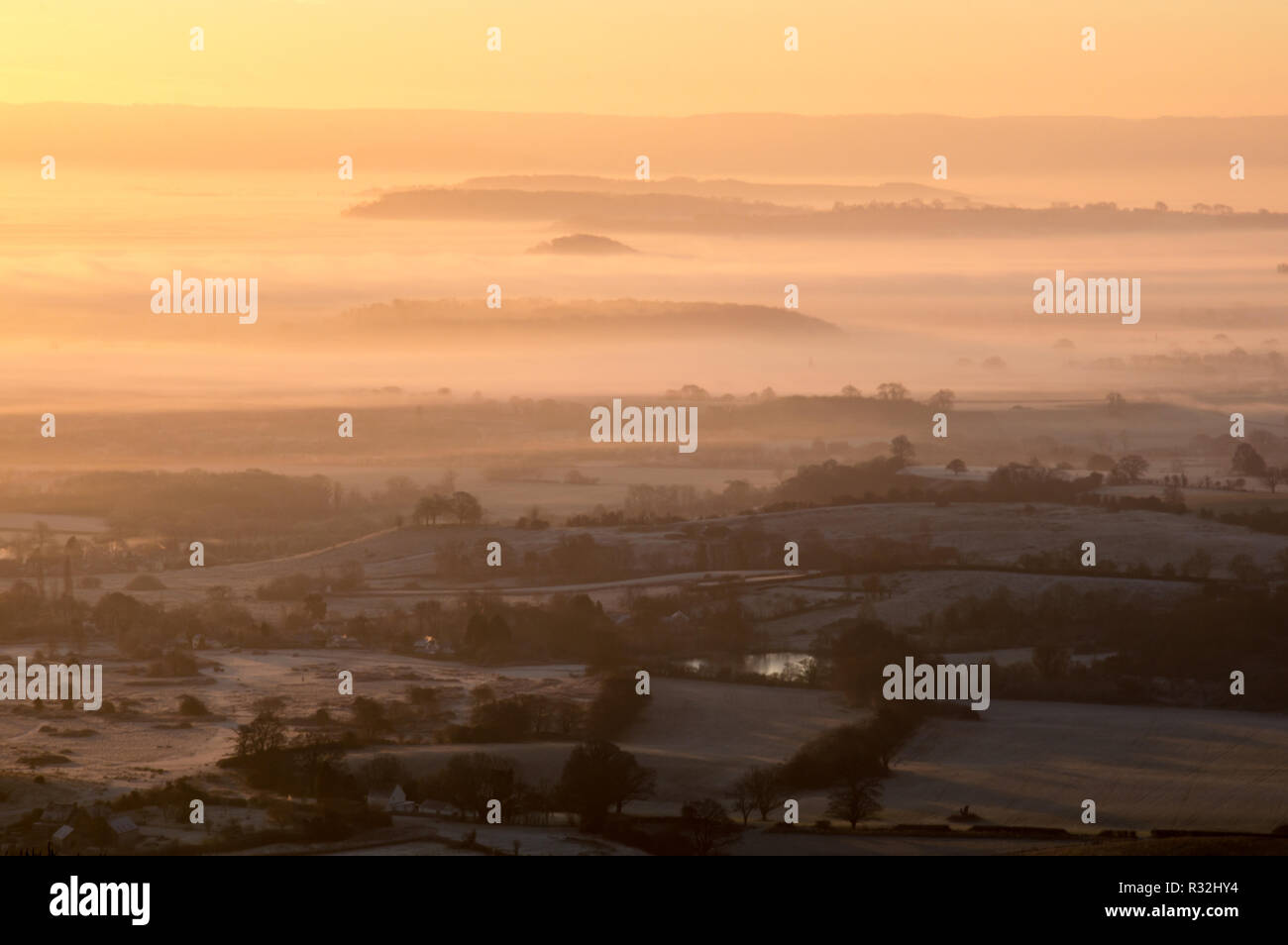 Layers of mist hi-res stock photography and images - Alamy