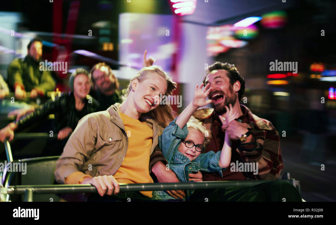 GIRL, left: Victor Polster, right: Arieh Worthalter, 2018. Ph: Jo Voets ...