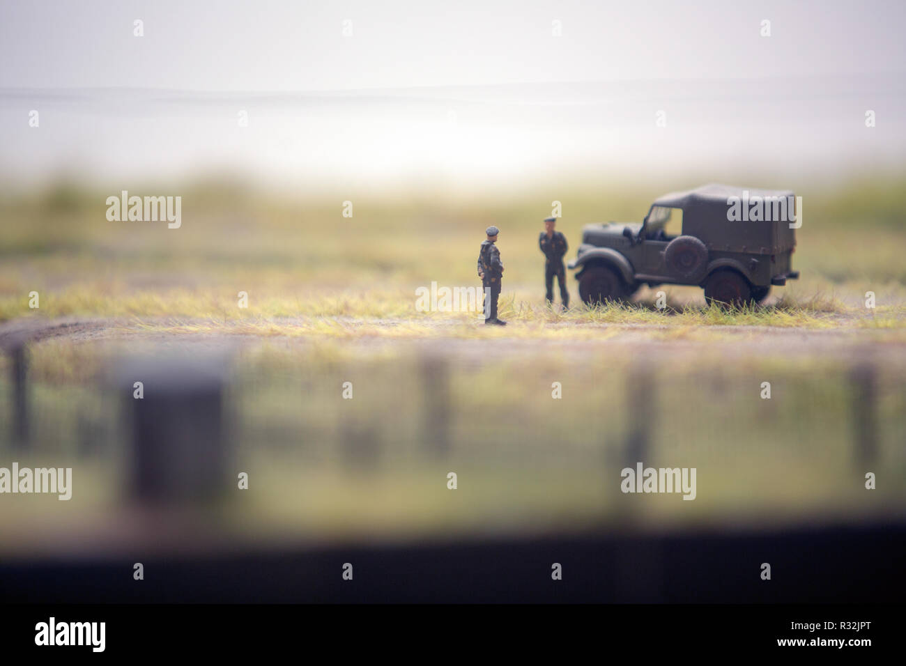 Two soldiers talking miniatures Stock Photo - Alamy
