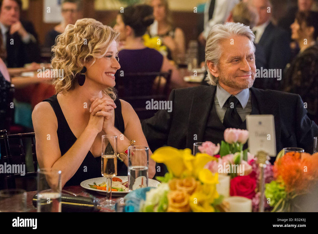 THE KOMINSKY METHOD, from left: Nancy Travis, Michael Douglas, (Season ...