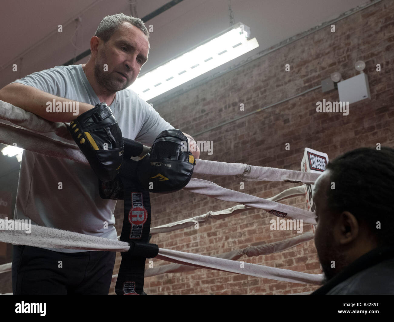 RAY DONOVAN, Eddie Marsan (left), 'Pudge', (Season 6, ep. 604, aired ...