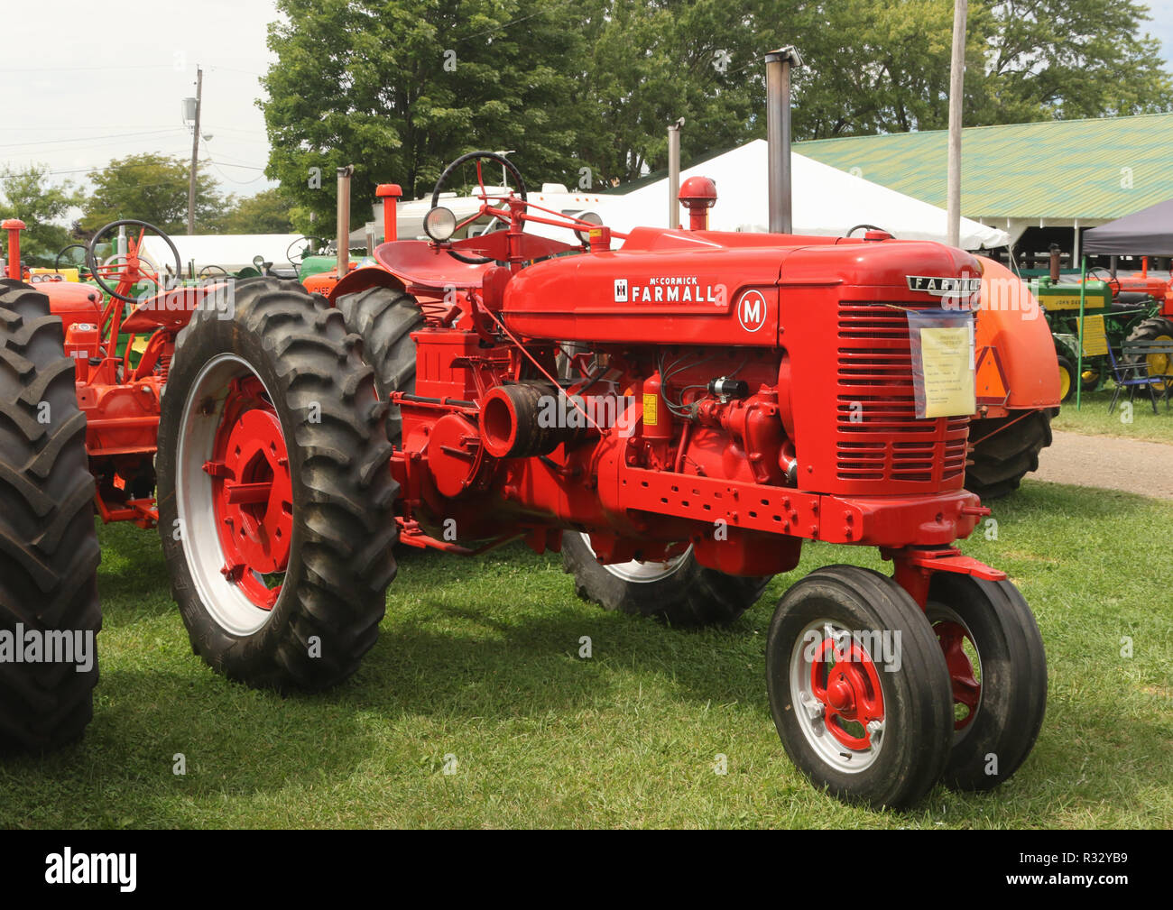 Mccormick farmall hi-res stock photography and images - Alamy