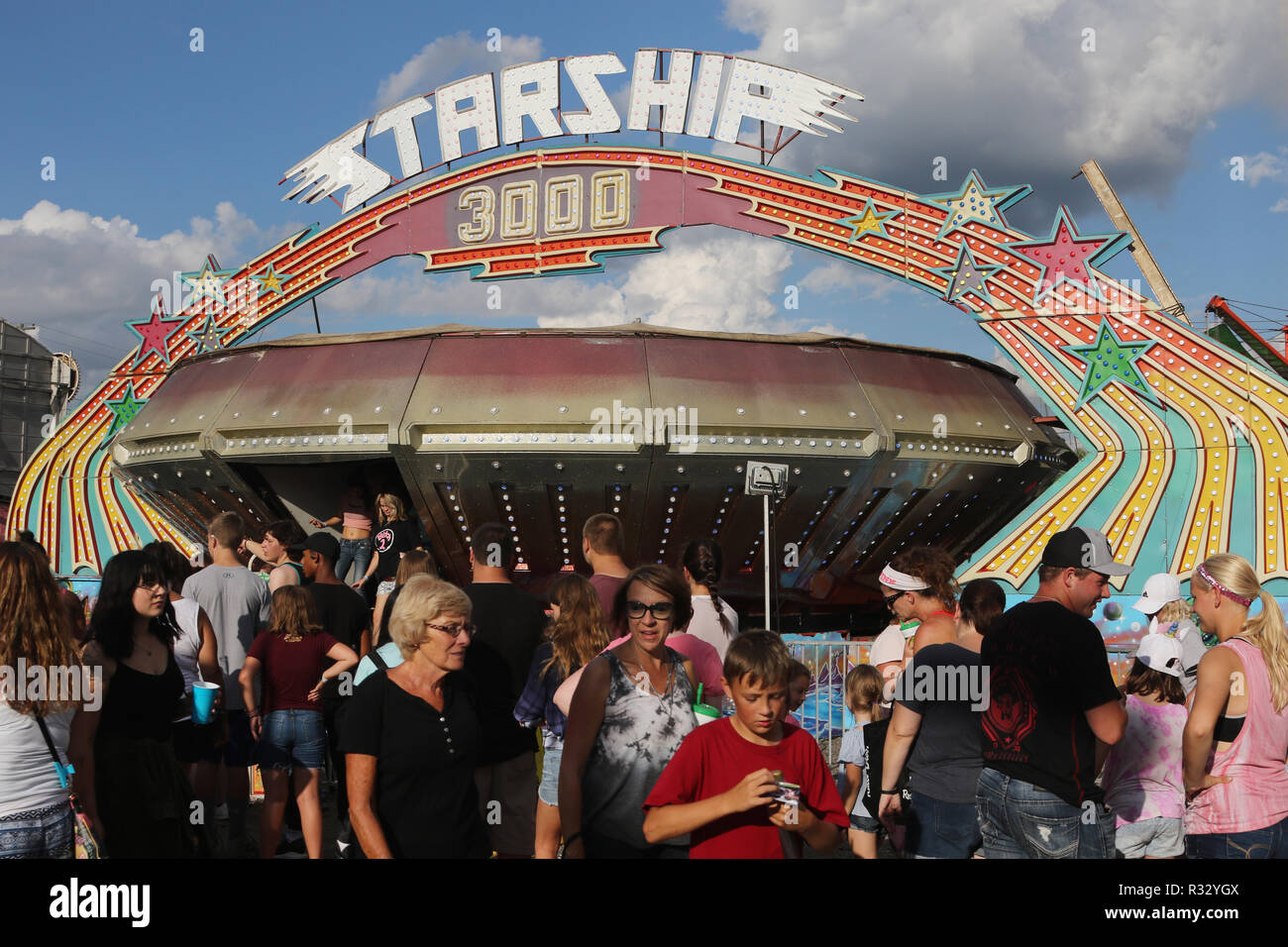 The starship 3000 hi-res stock photography and images - Alamy