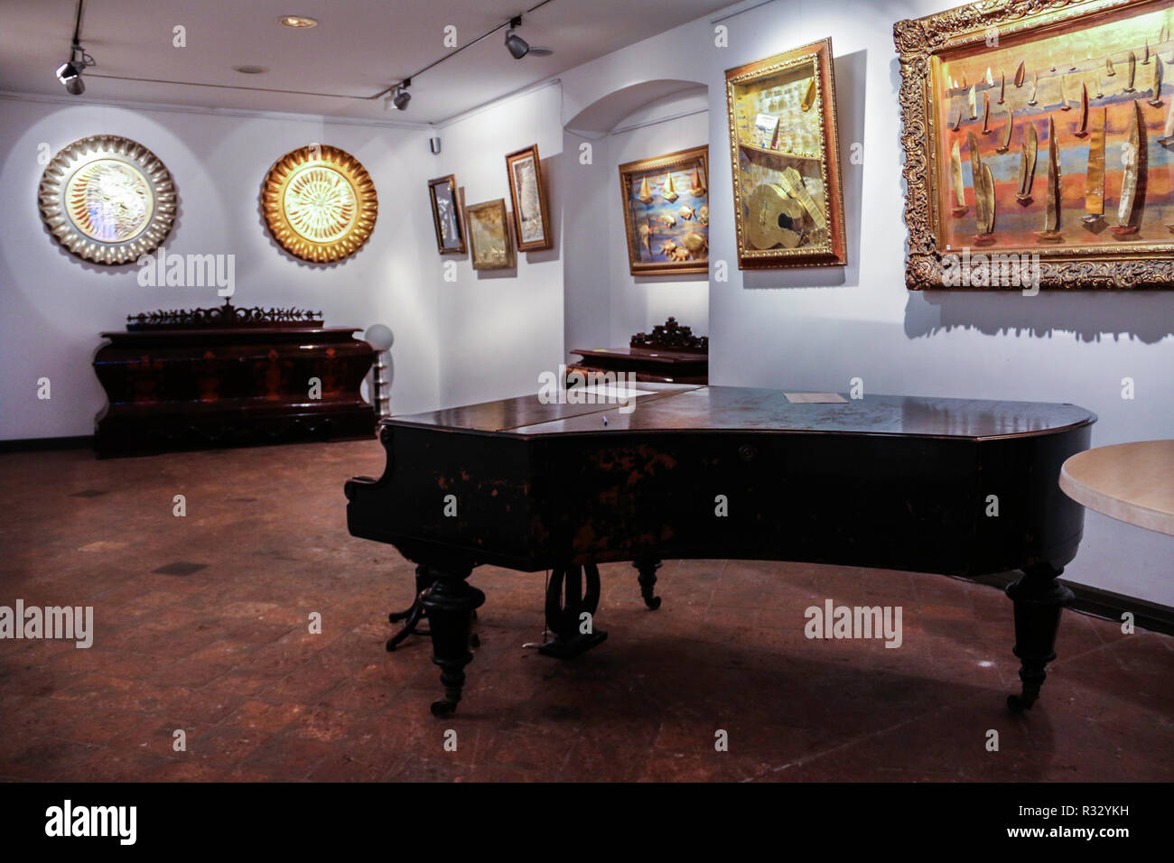 Ivan Hor Hungarian origin painter, living in the Saint-Tropez, France ...