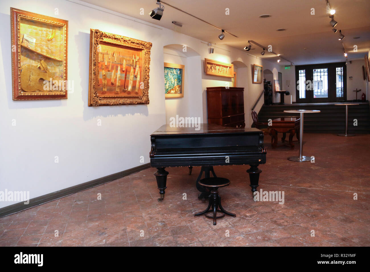 Ivan Hor Hungarian origin painter, living in the Saint-Tropez, France ...