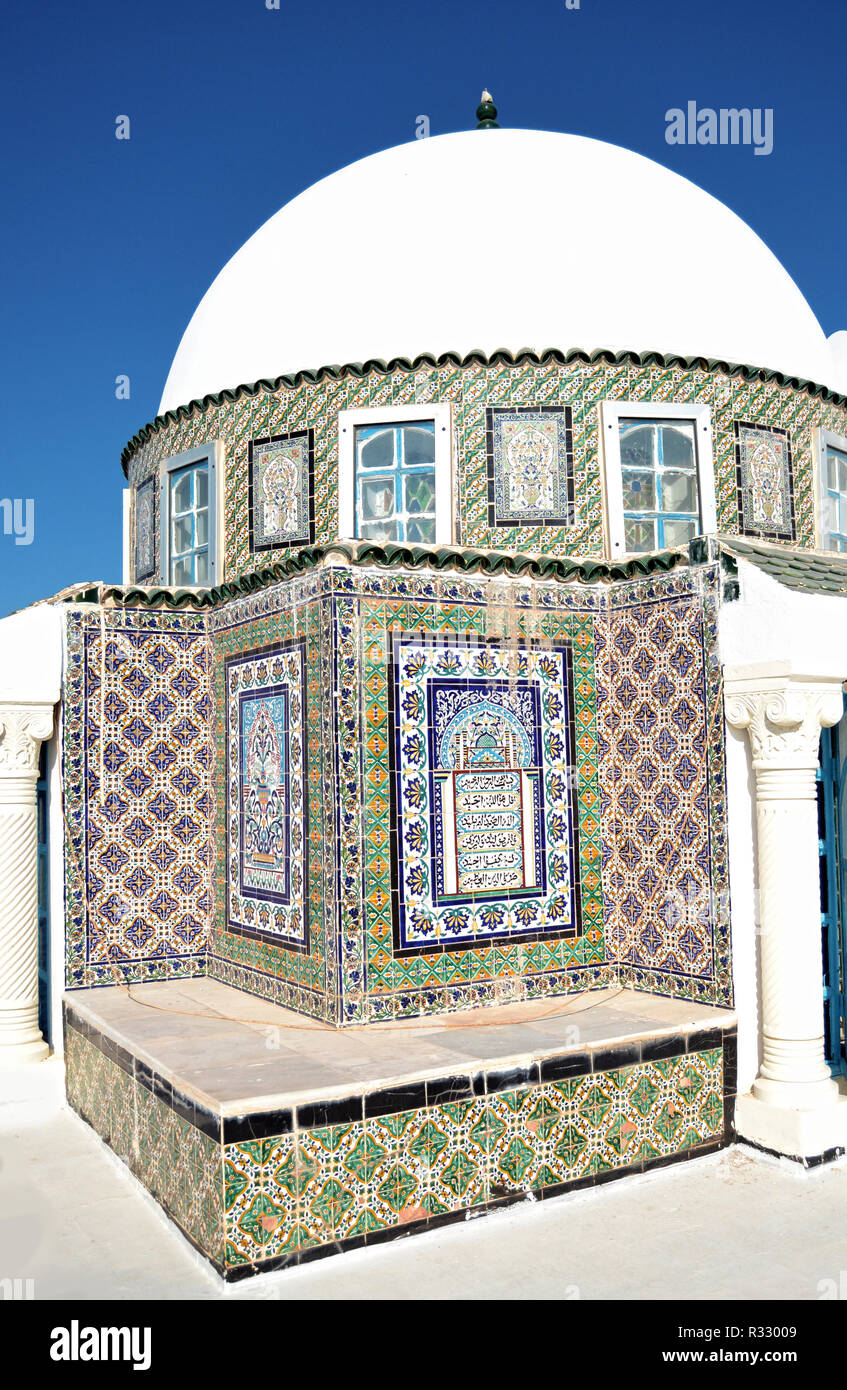 Mosque construction hi-res stock photography and images - Alamy