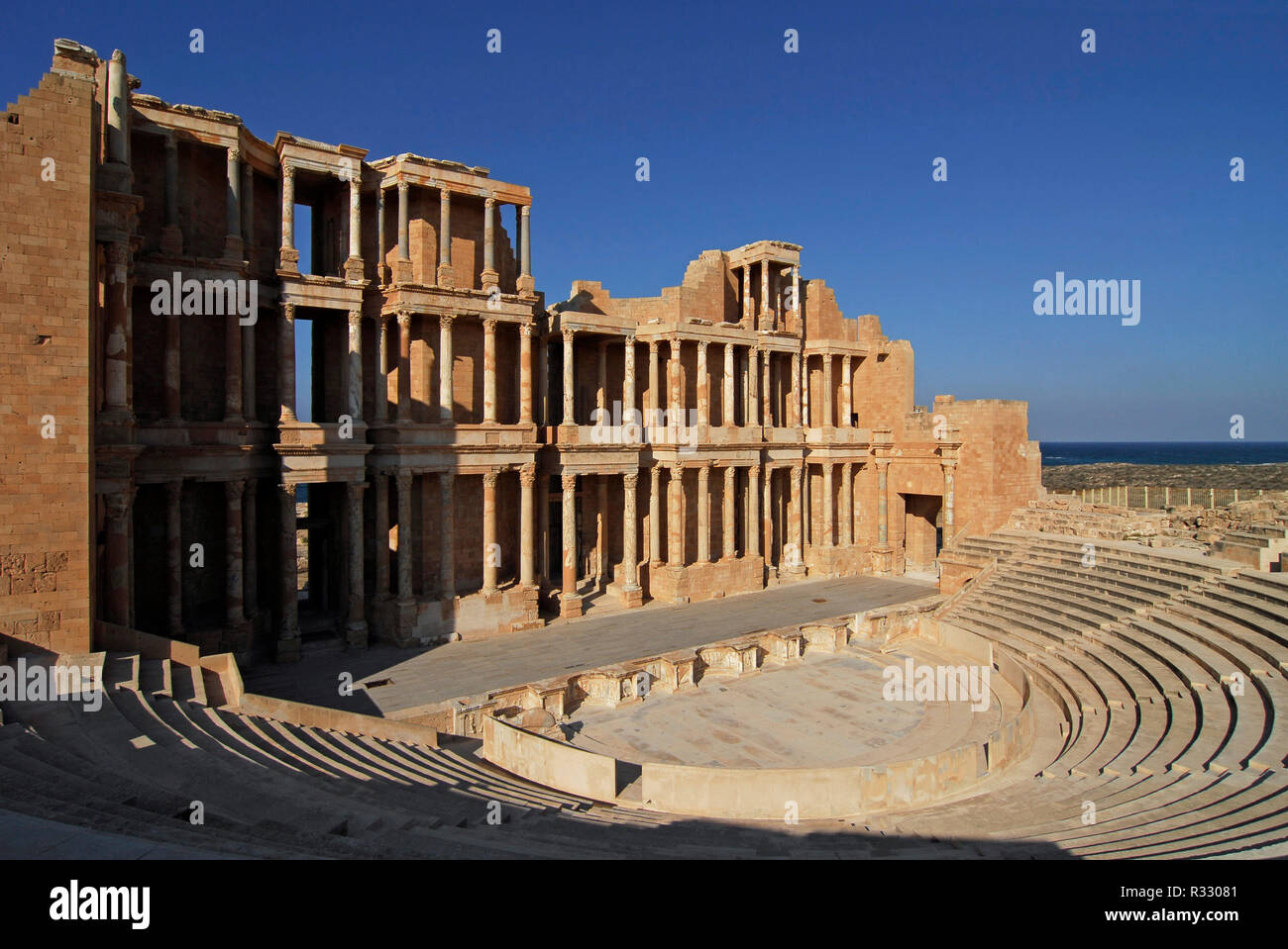 Roman amphitheatre sabratha libya hi-res stock photography and images - Alamy