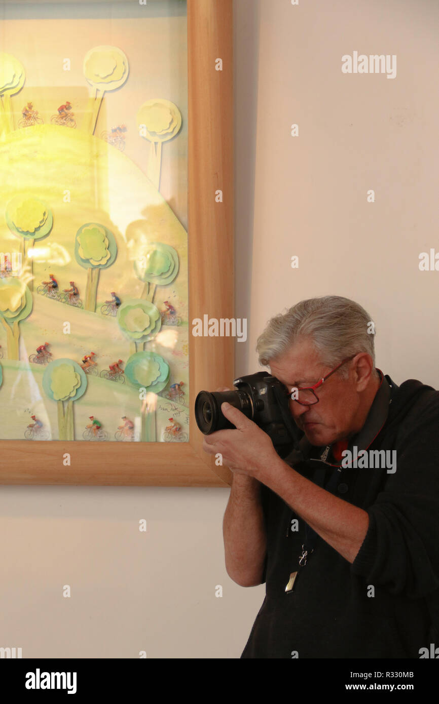 Ivan Hor Hungarian origin painter 50 Living in Saint-Tropez ...