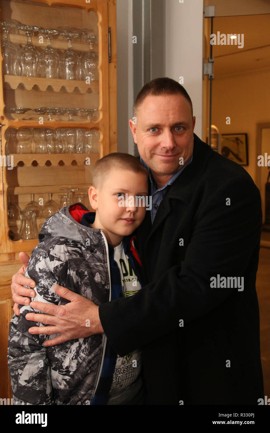 Ivan Hor Hungarian origin painter 50 Living in Saint-Tropez ...