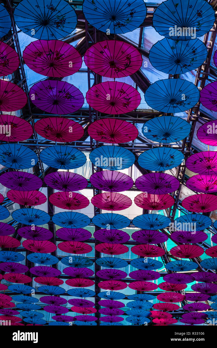 Parasol ceiling decorations - Yangshuo China Stock Photo - Alamy