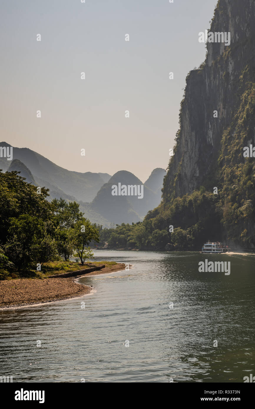 Li river gorge hi-res stock photography and images - Alamy