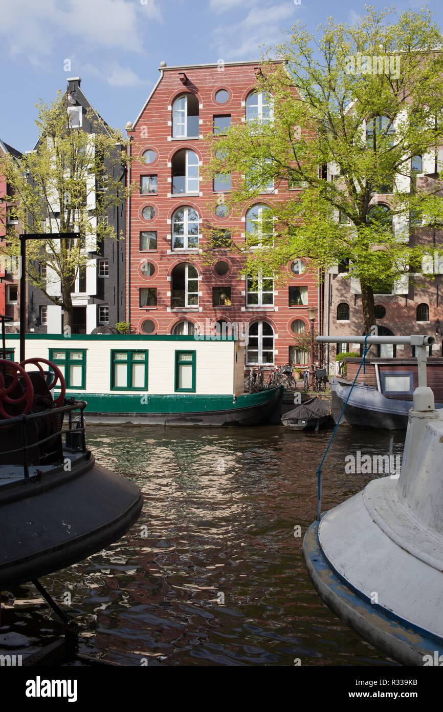 Dutch style barges hi-res stock photography and images - Alamy
