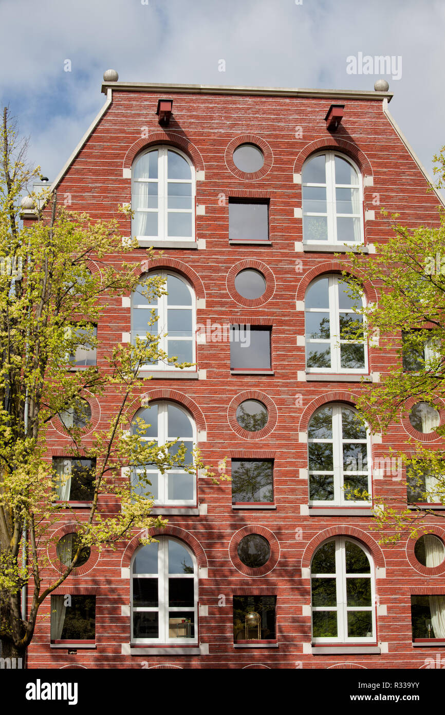 Round Dormer Windows High Resolution Stock Photography and Images - Alamy