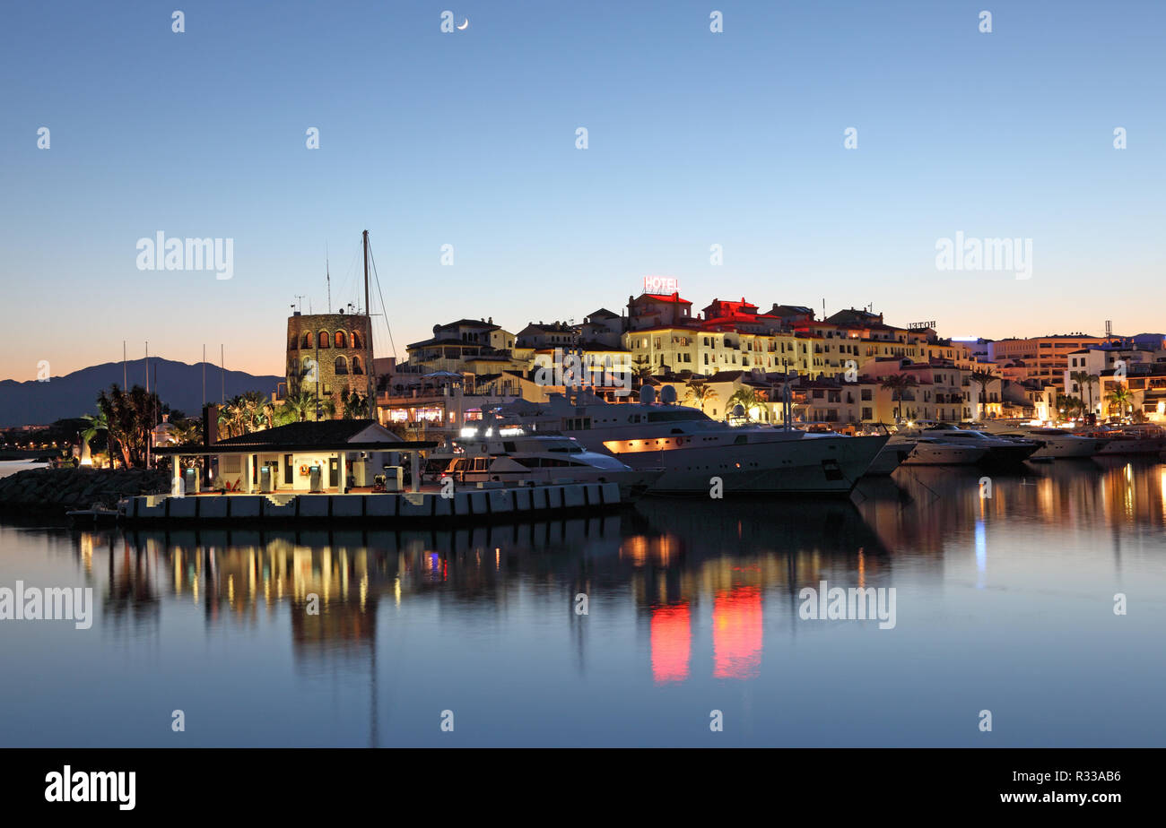 Puerto banus marbella night hi-res stock photography and images - Alamy