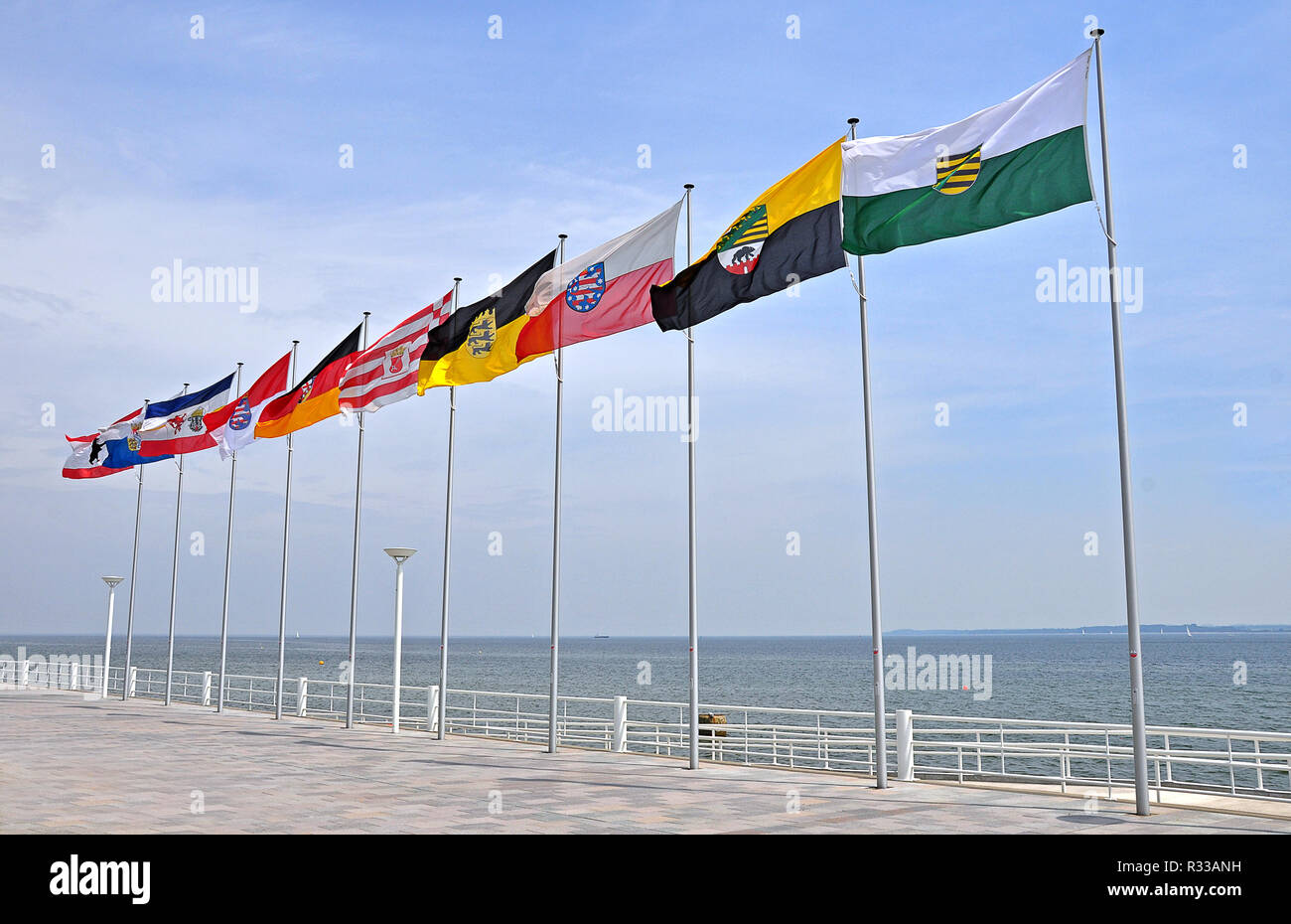 Flags by the sea hi-res stock photography and images - Alamy