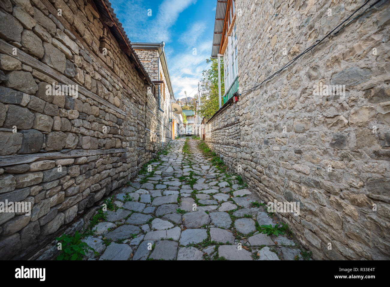Paving stone street hi-res stock photography and images - Alamy