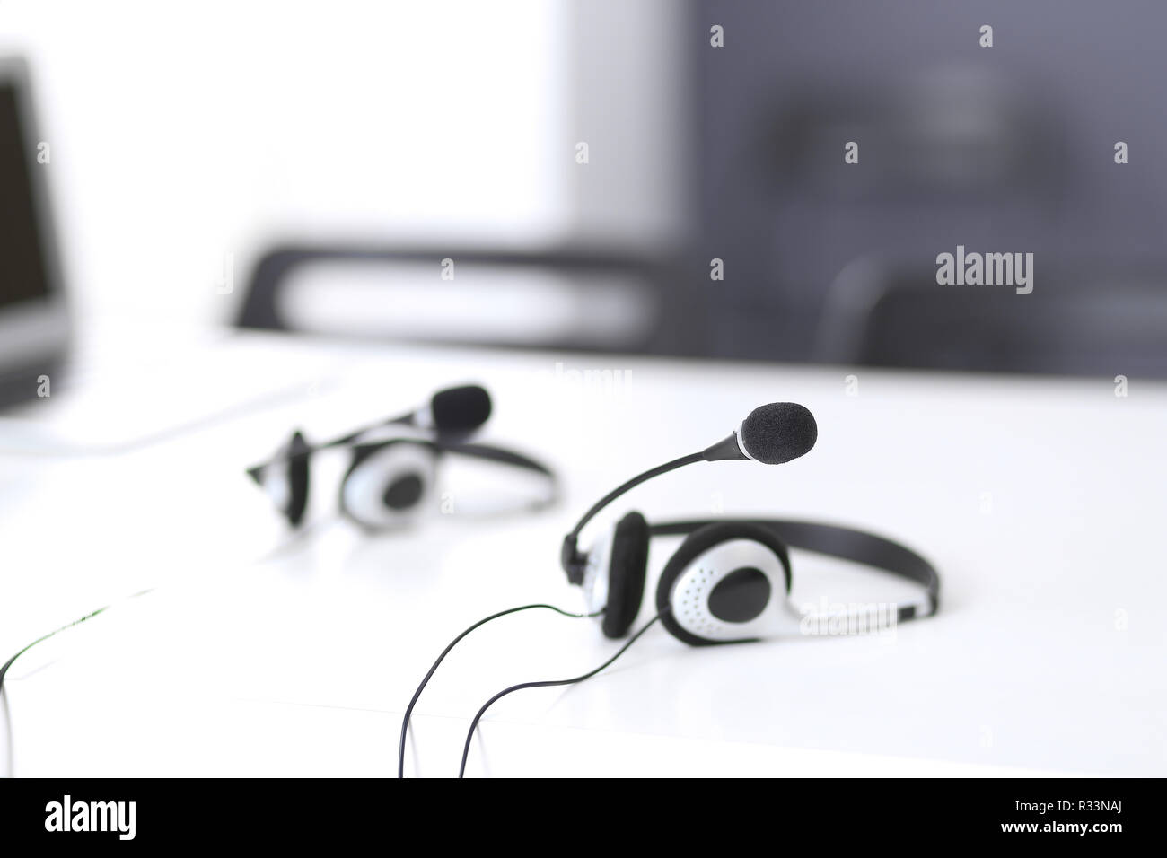 Empty office call center hi-res stock photography and images - Alamy