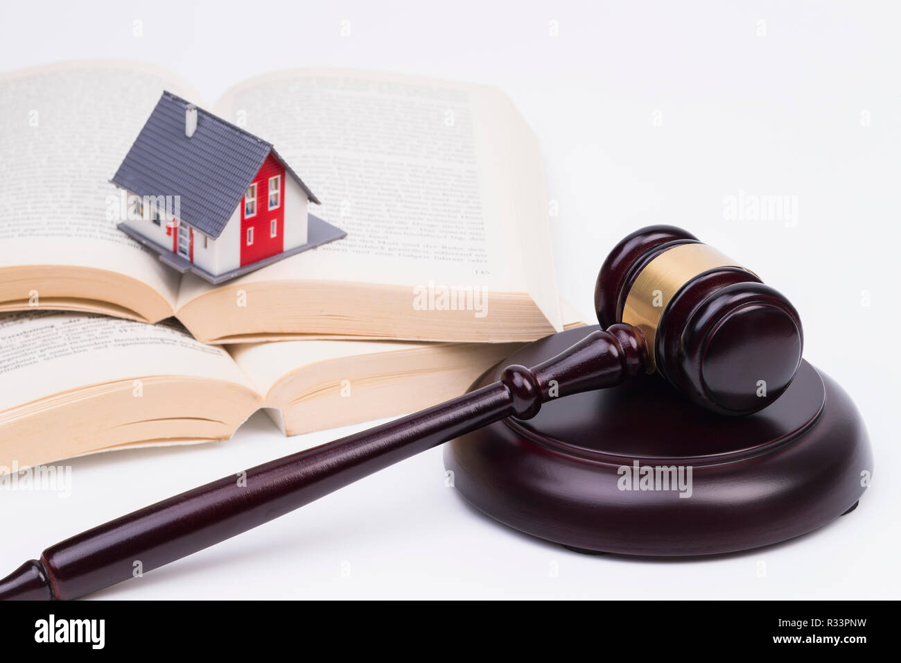 gavel with house Stock Photo - Alamy