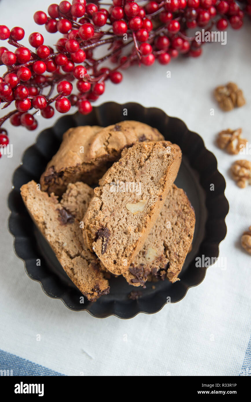 Classic italian amaretti biscuit hi-res stock photography and images ...