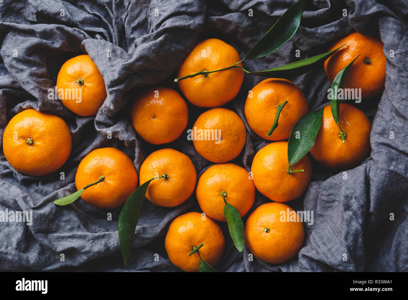 Fresh ripe mandarin fruits Stock Photo - Alamy