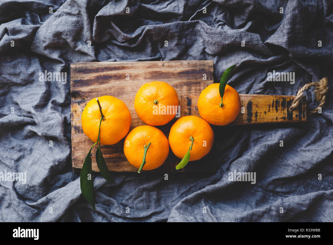 Fresh ripe mandarin fruits Stock Photo - Alamy