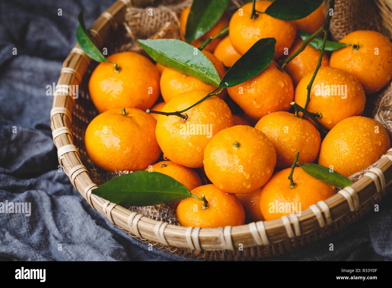 Fresh ripe mandarin fruits Stock Photo - Alamy