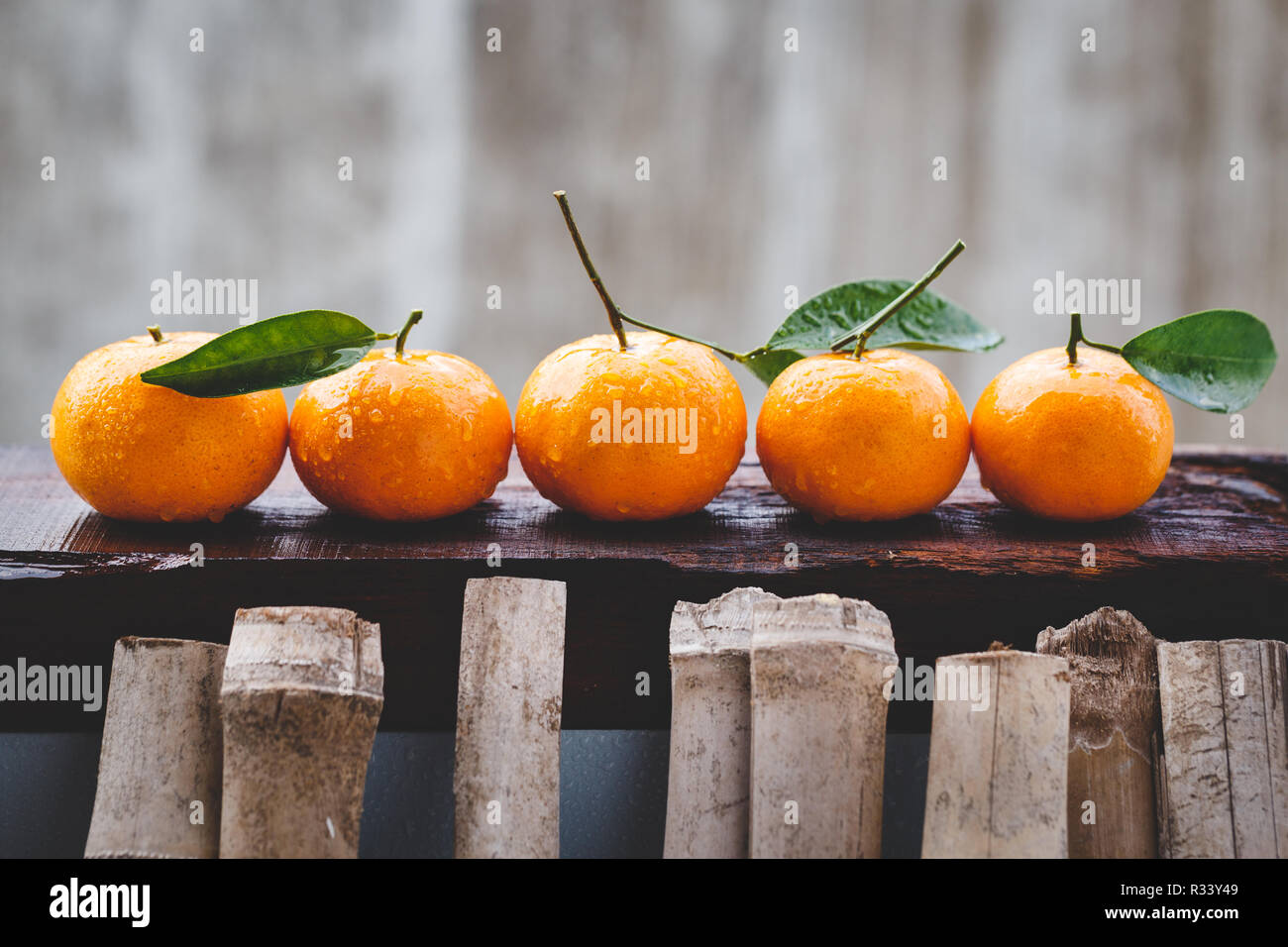 Fresh ripe mandarin fruits Stock Photo - Alamy