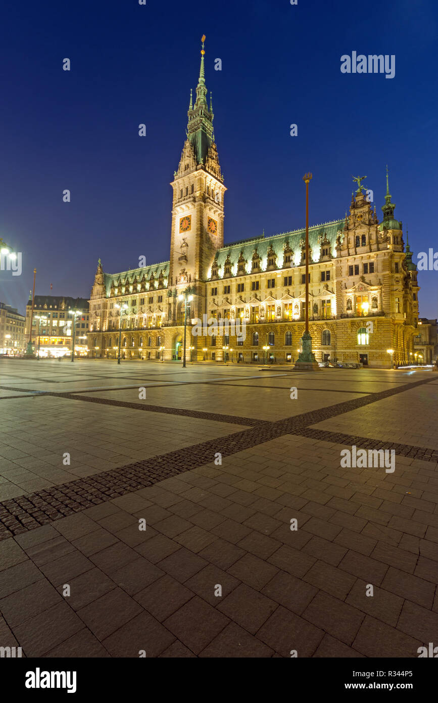 the city hall at night Stock Photo - Alamy