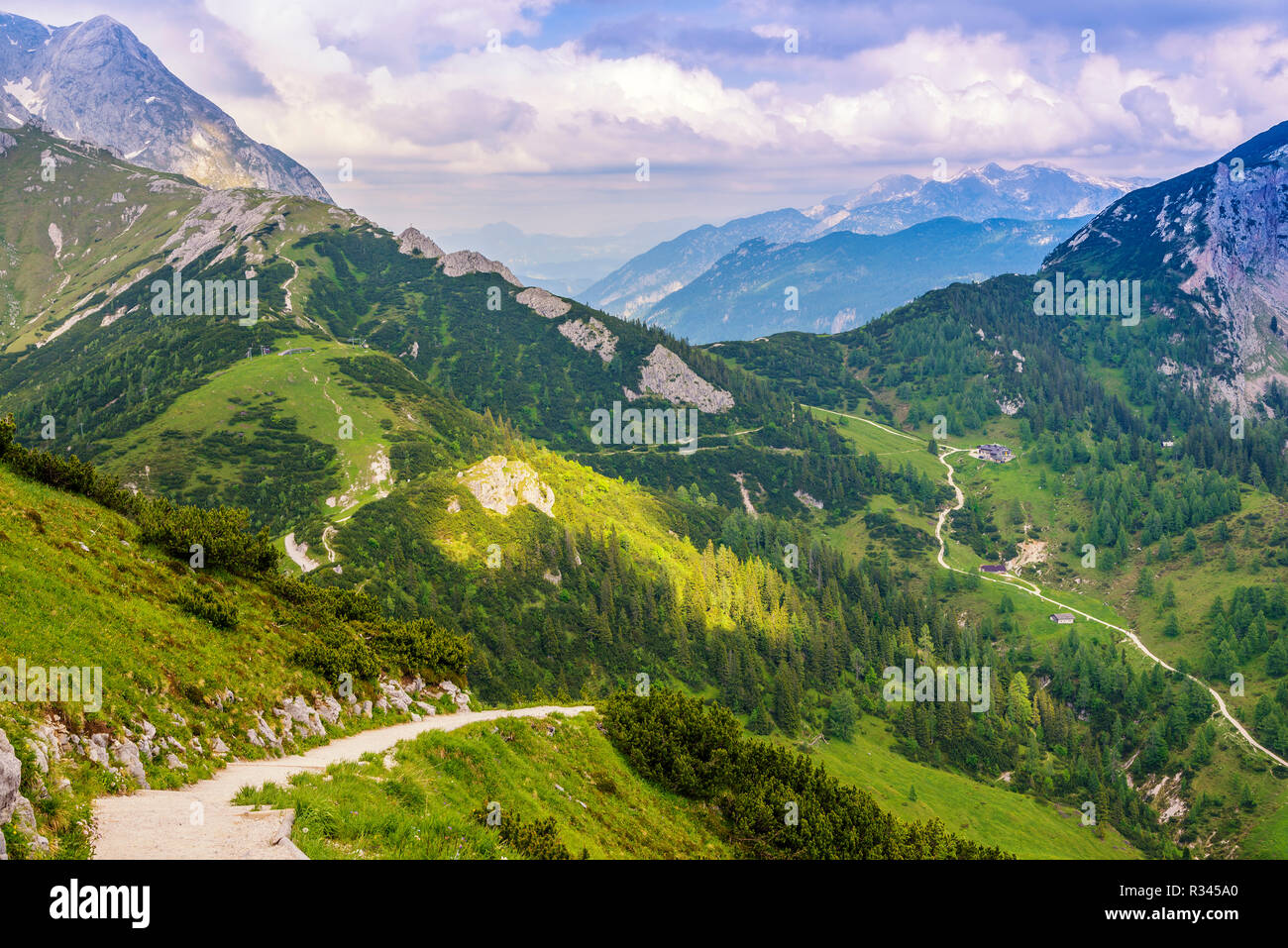 house in the valley Stock Photo - Alamy