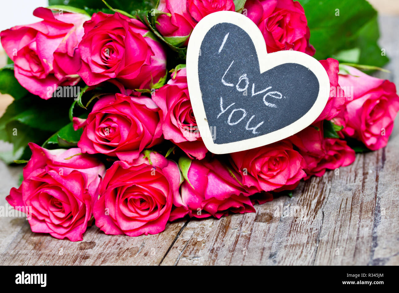 Rose gardens couple hi-res stock photography and images - Alamy