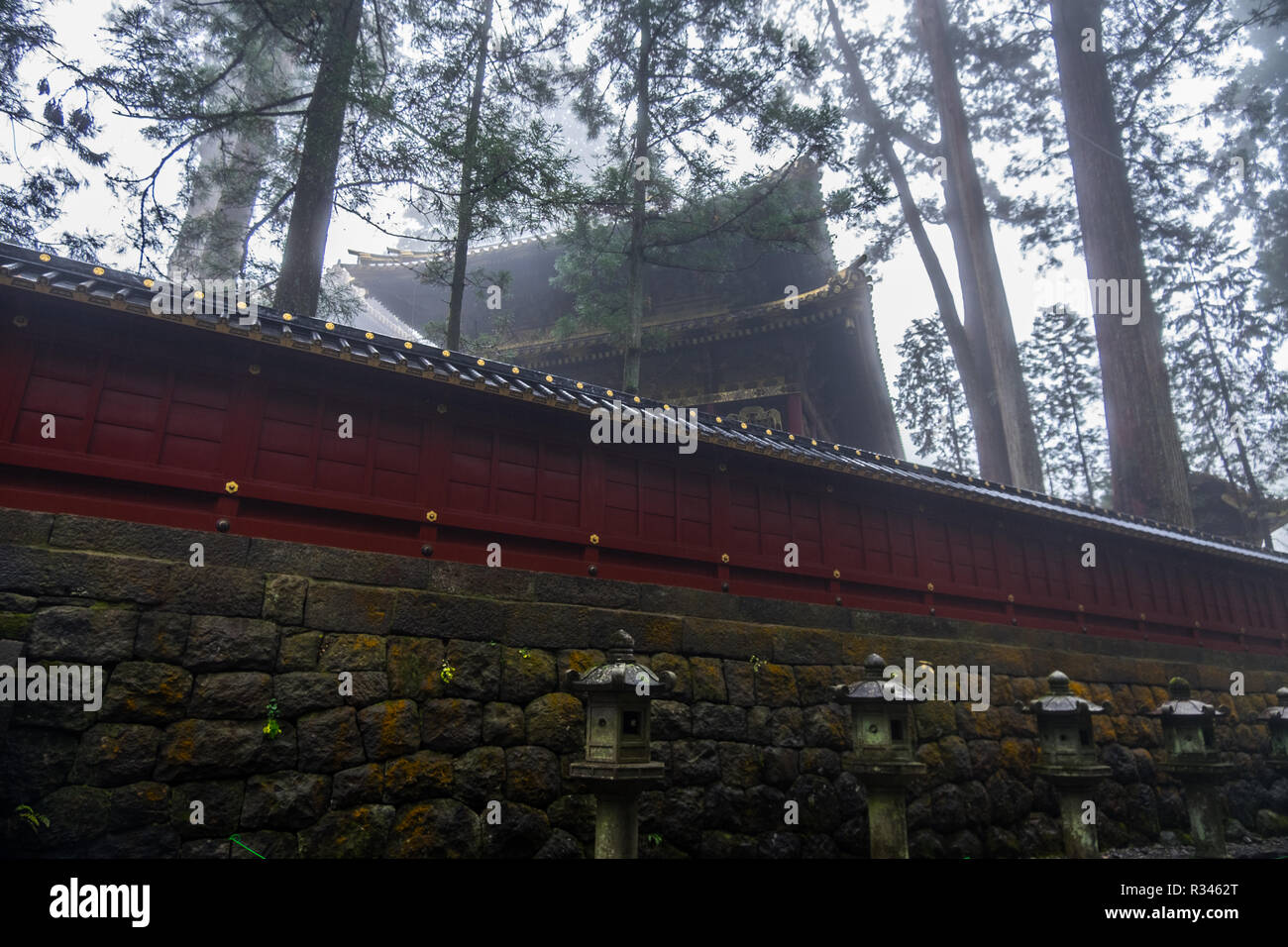 Nikko stone lanterns hi-res stock photography and images - Alamy