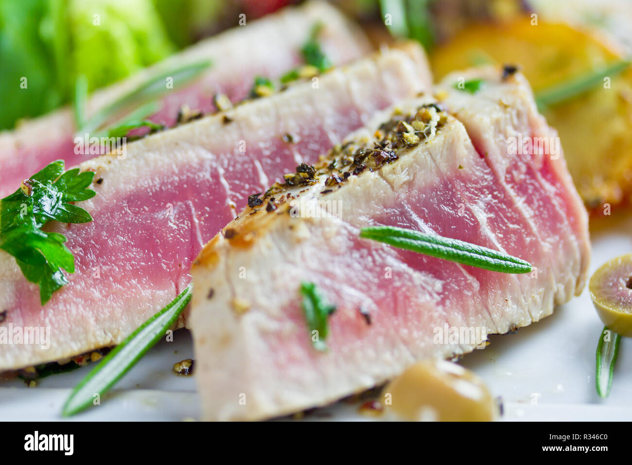 Tuna steak fried potatoes hi-res stock photography and images - Alamy