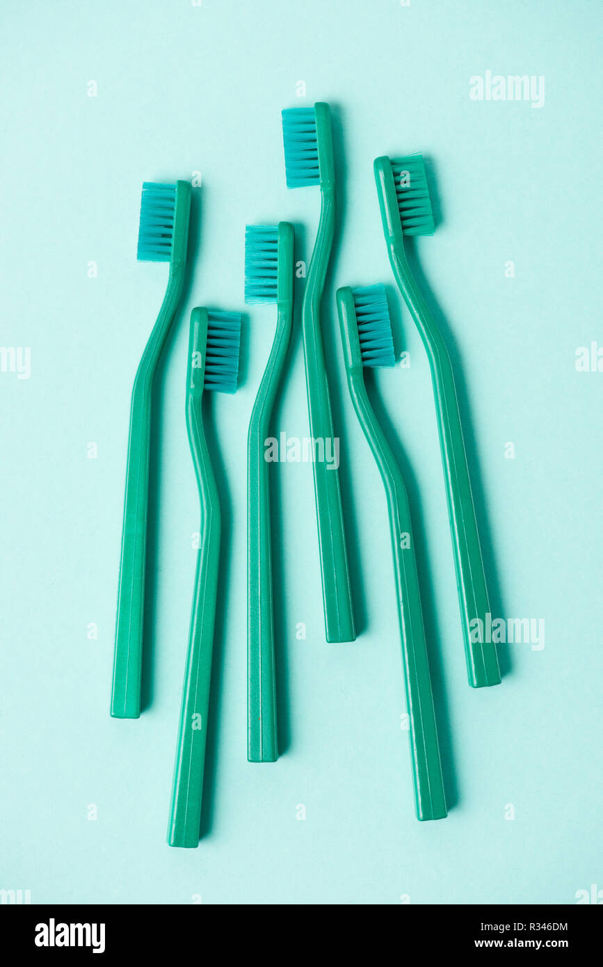 Plastic toothbrushes trash hi-res stock photography and images - Alamy