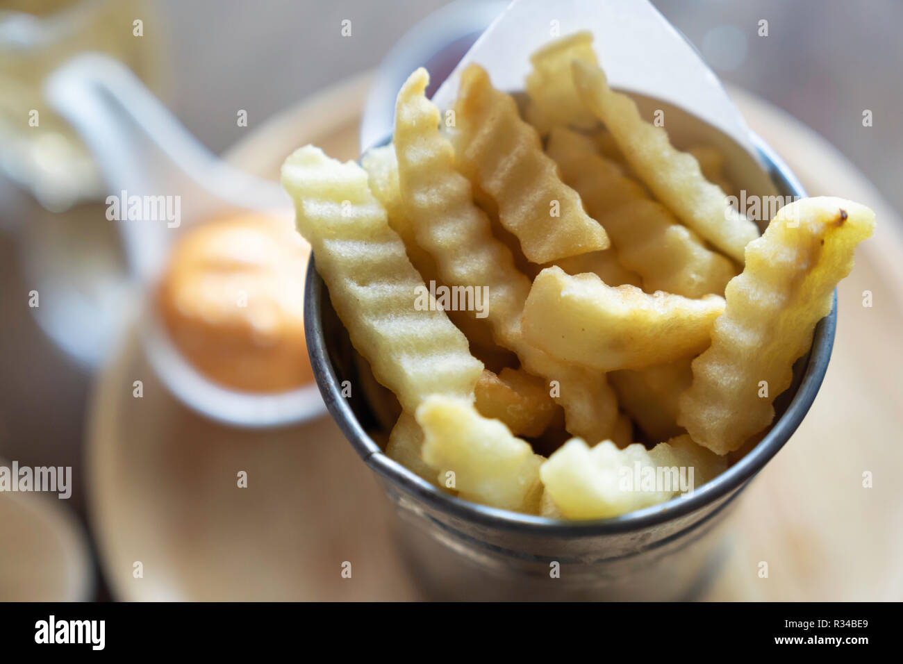 Big deep fry hi-res stock photography and images - Alamy