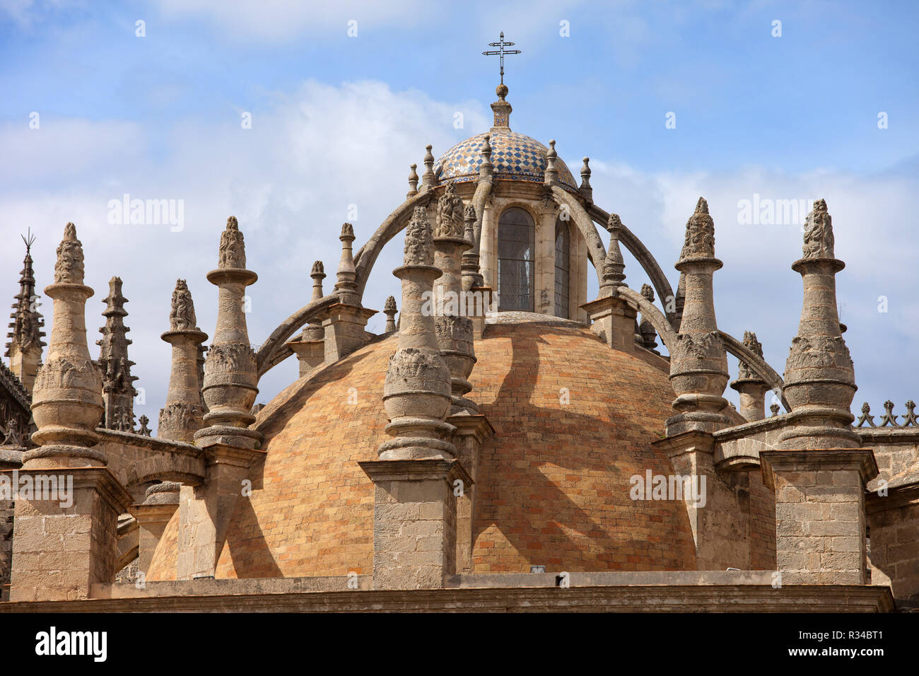 Dome segment hi-res stock photography and images - Alamy