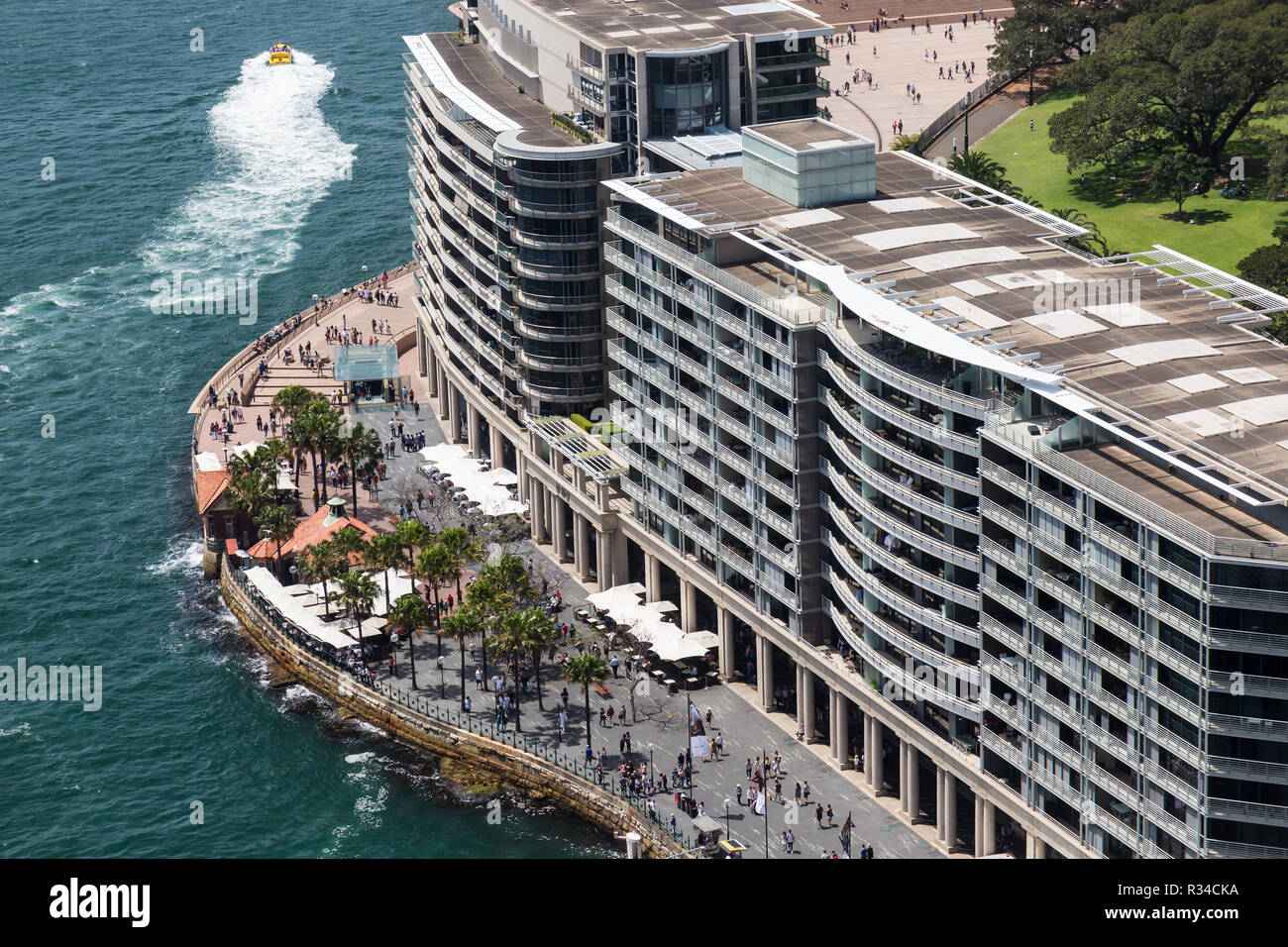 Toaster building sydney hi-res stock photography and images - Alamy
