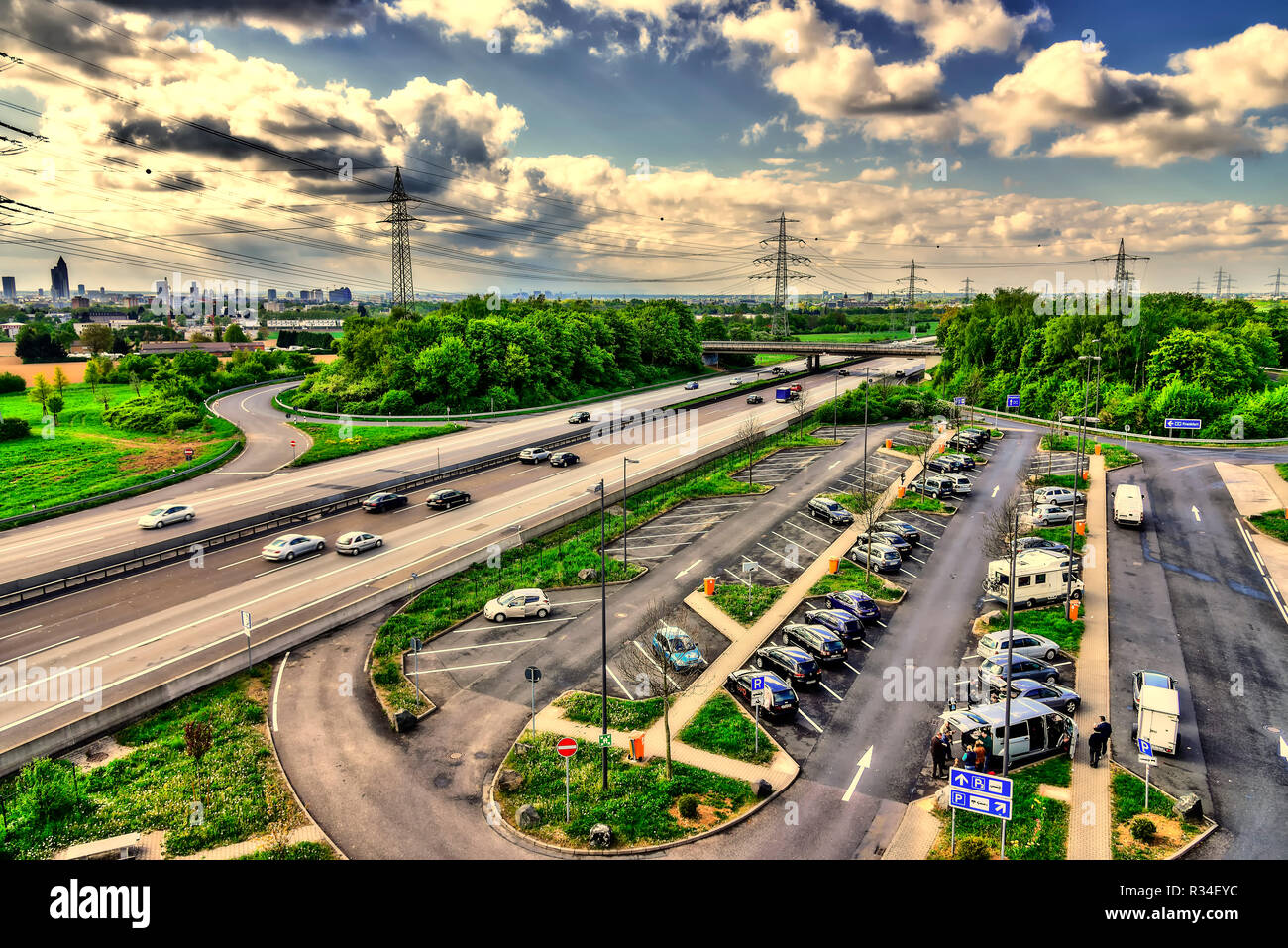 High rise building car parking hi-res stock photography and images - Alamy