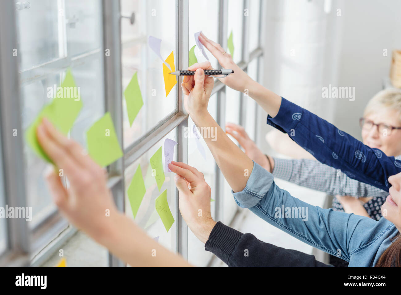 Stuck to a window hi-res stock photography and images - Alamy