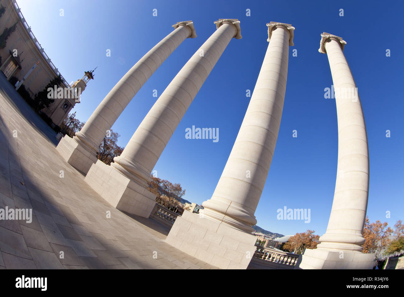 quatre columnes barcelona Stock Photo - Alamy