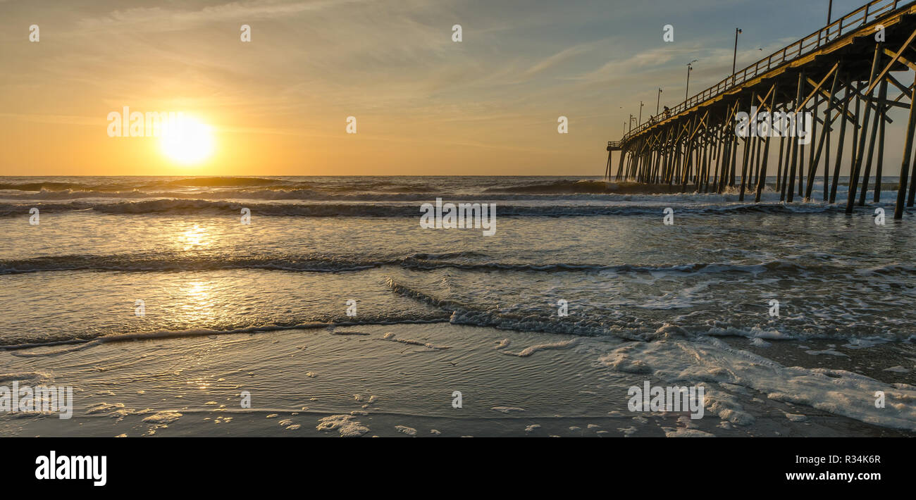 Bright day at the beach dock hi-res stock photography and images - Alamy