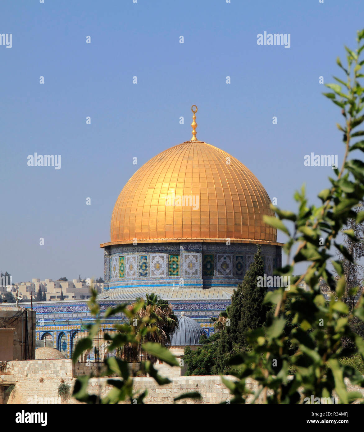 Sky over jerusalem hi-res stock photography and images - Alamy