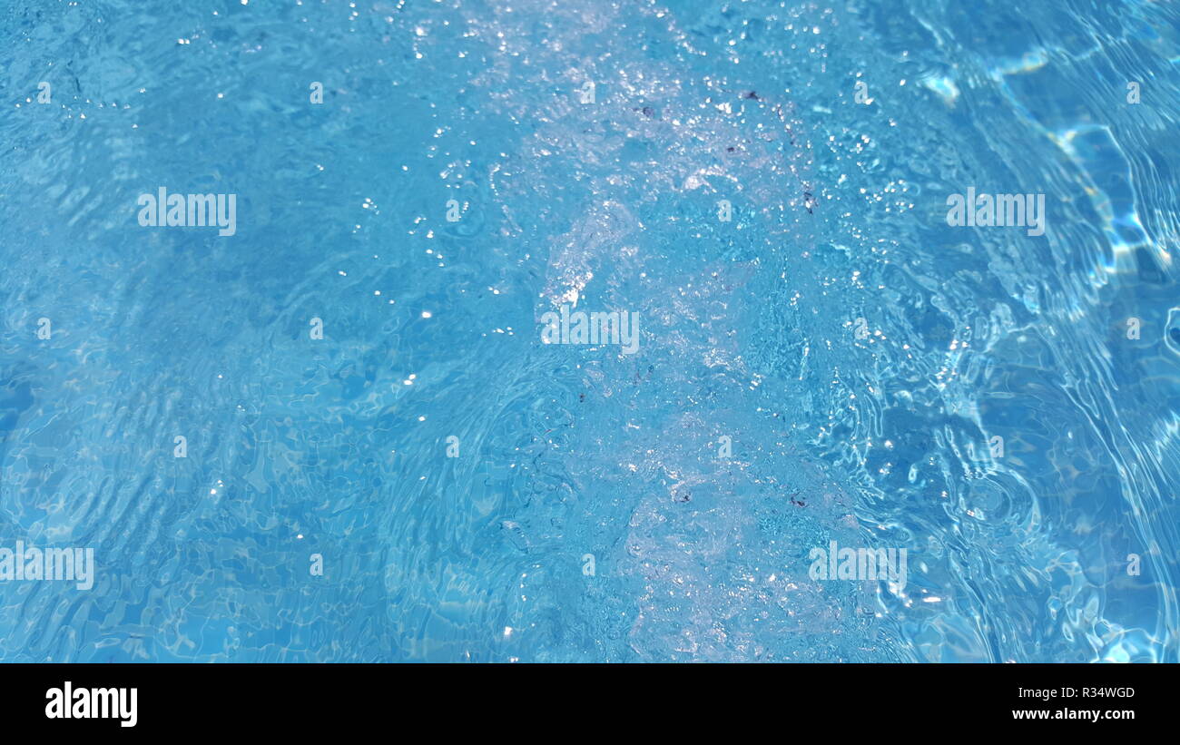 Slow motion water in pool hi-res stock photography and images - Alamy