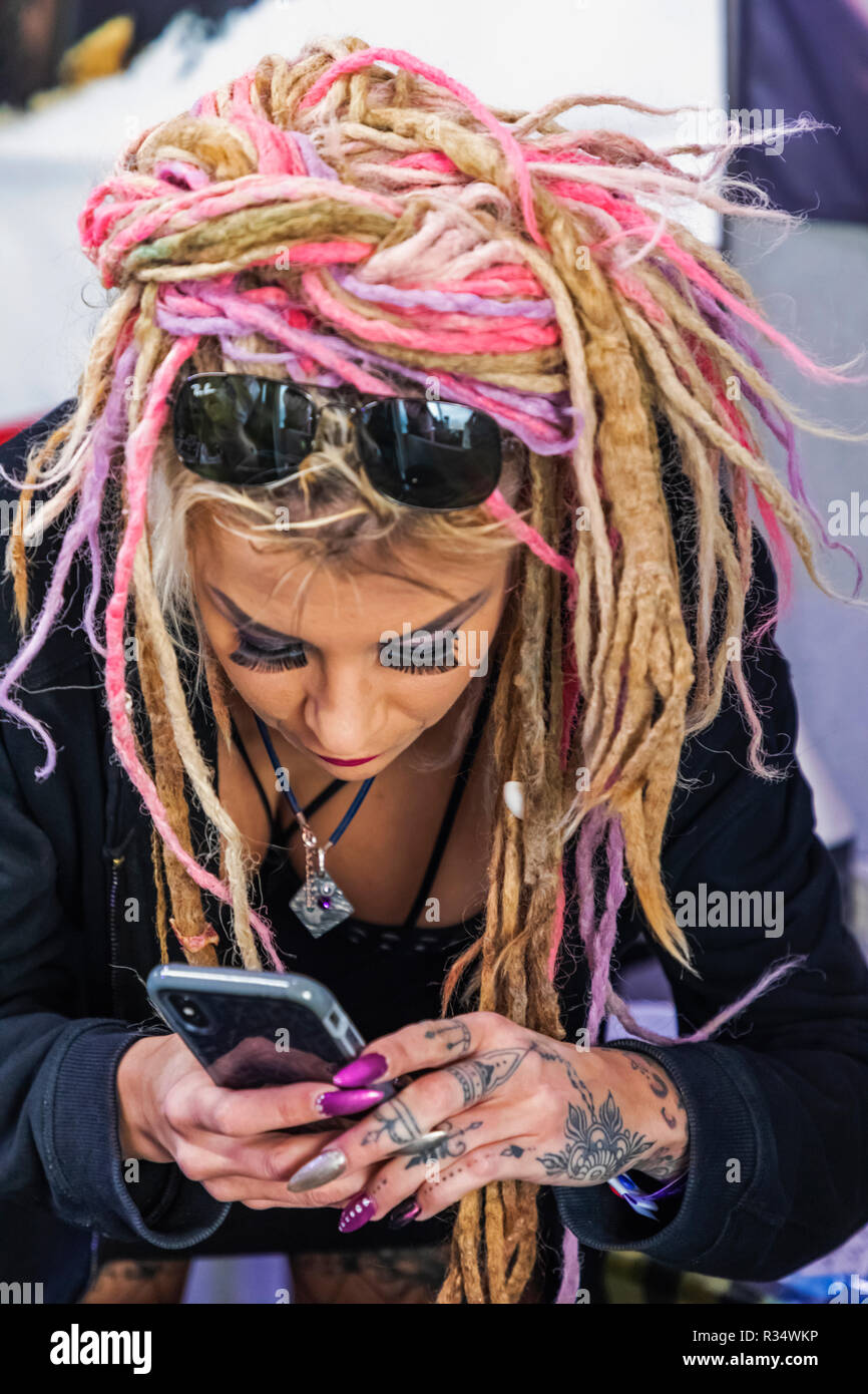 Tattoo girl convention hi-res stock photography and images - Alamy