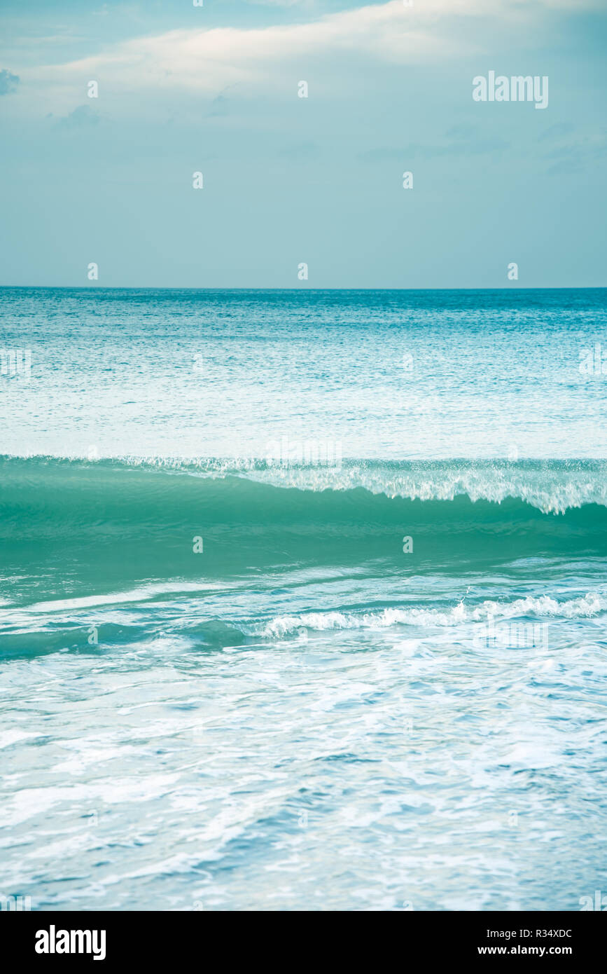 Ocean Waves Crushing Stock Photo - Alamy