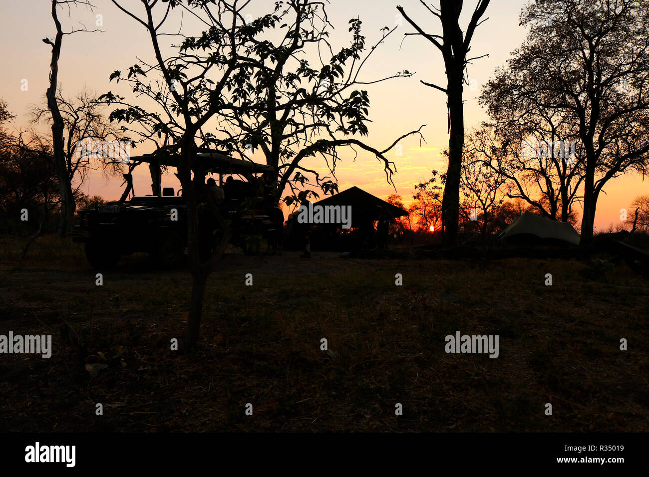 Luxury Meru Style bush safari camping in Africa Stock Photo - Alamy