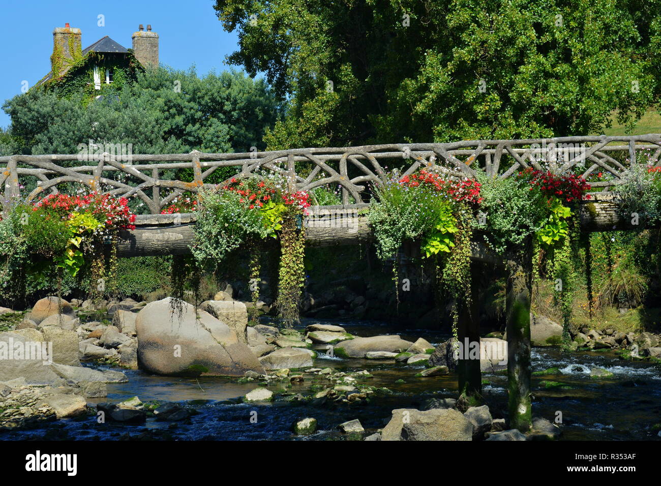blooms at the bridge Stock Photo - Alamy