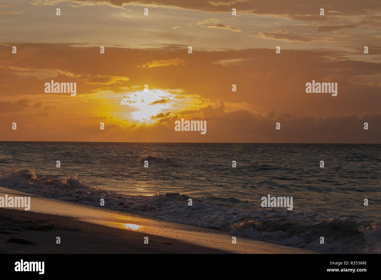 Cuba ocean hi-res stock photography and images - Alamy