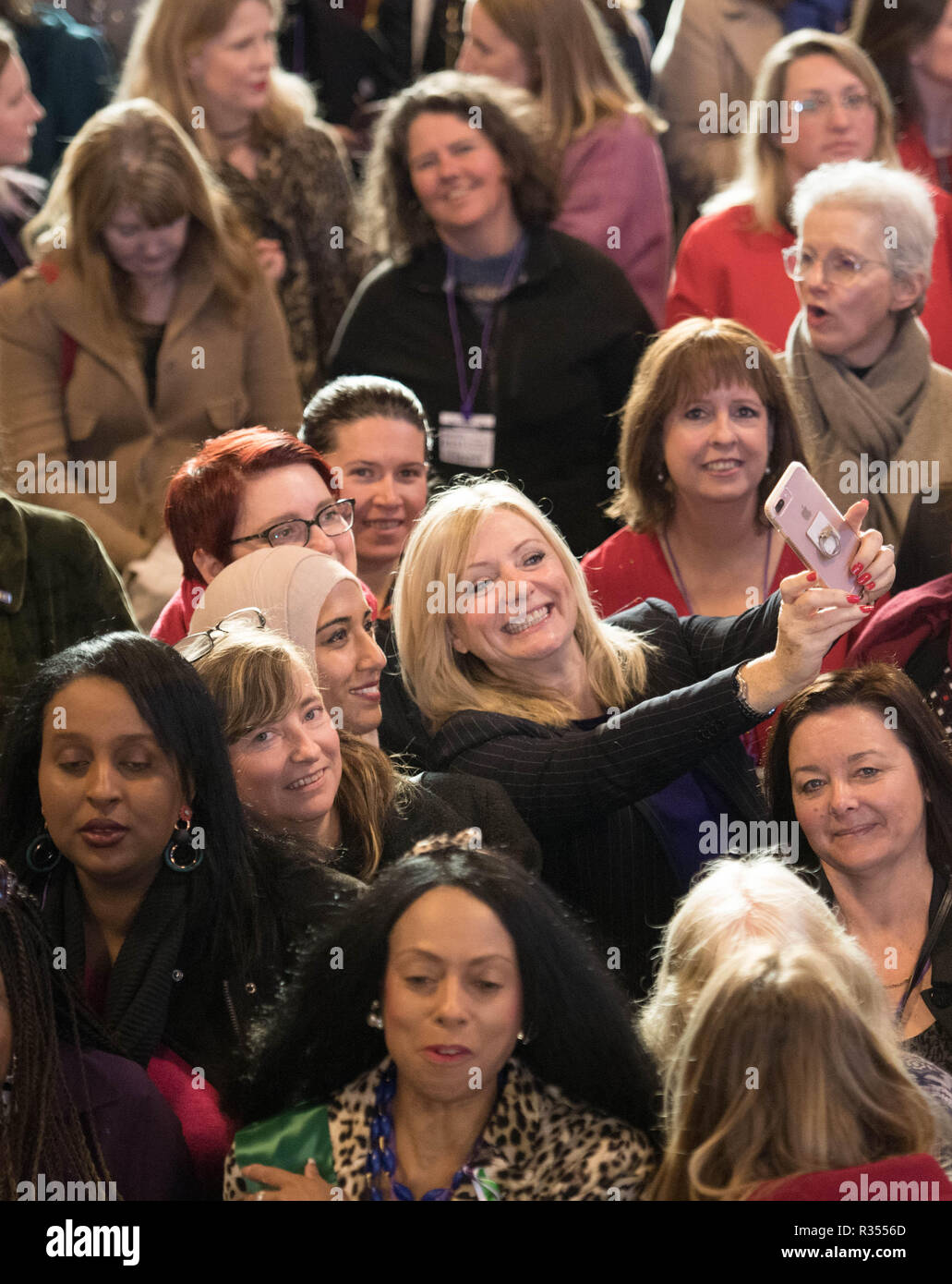 Labour mp tracy brabin takes hi-res stock photography and images - Alamy