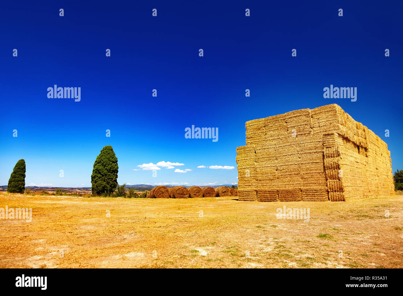 Block field hi-res stock photography and images - Alamy